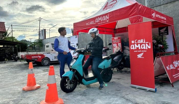 Pentingnya Kelengkapan Keselamatan Berkendara Saat Test Ride - Redaksi ...
